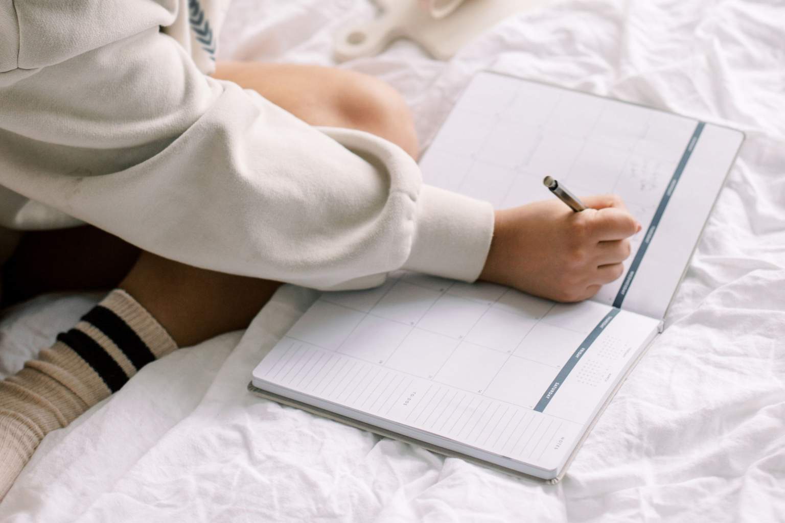 15 Best Steps on How to Journal for Self Growth & Better Yourself