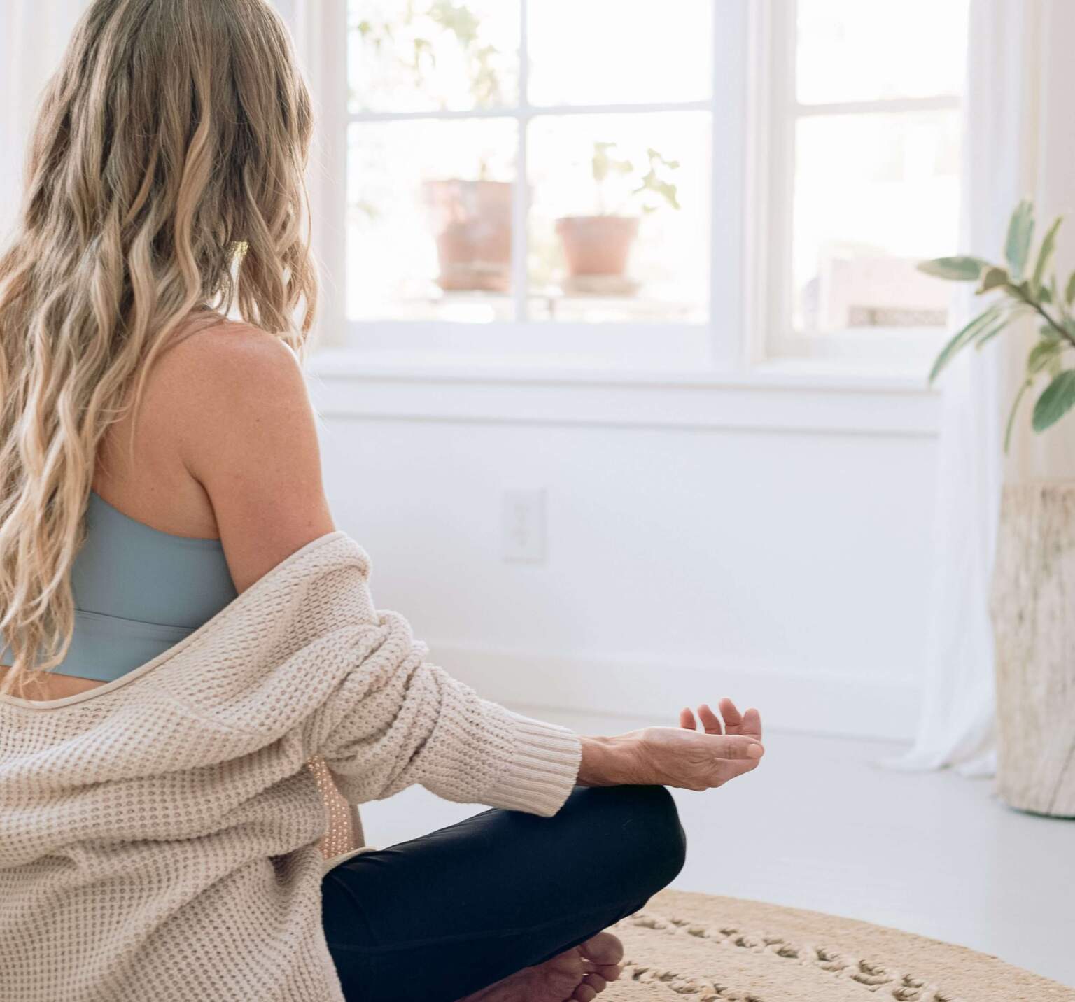 How to Get Out of Slump & Feel Motivated Again (Ultimate Guide)